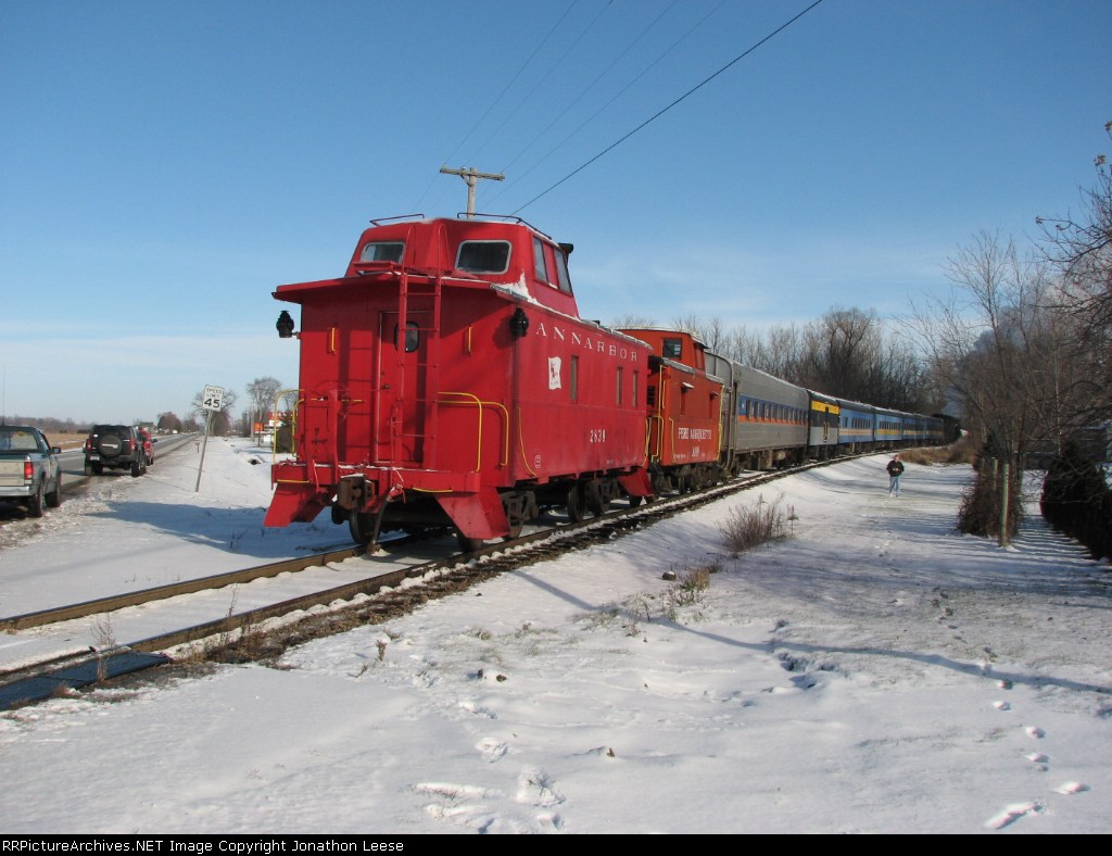 AA 2839 and PM A909 Bring Up The Rear